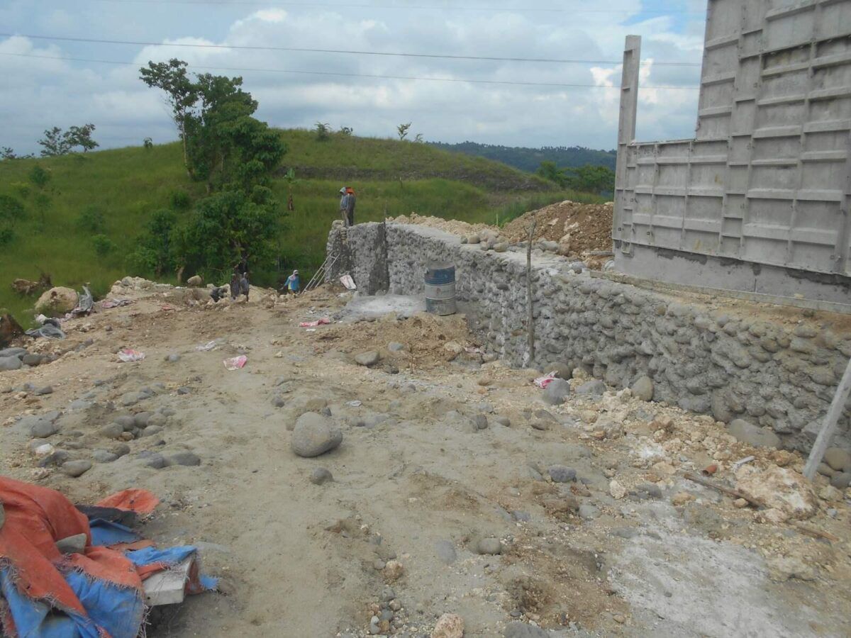 Forever Homes Lumbia Construction Of Stone Masonry Wall - Cyberage Construction Corporation